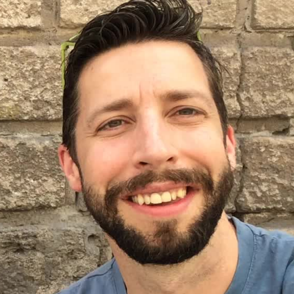 Tom Hollett - study4english.com